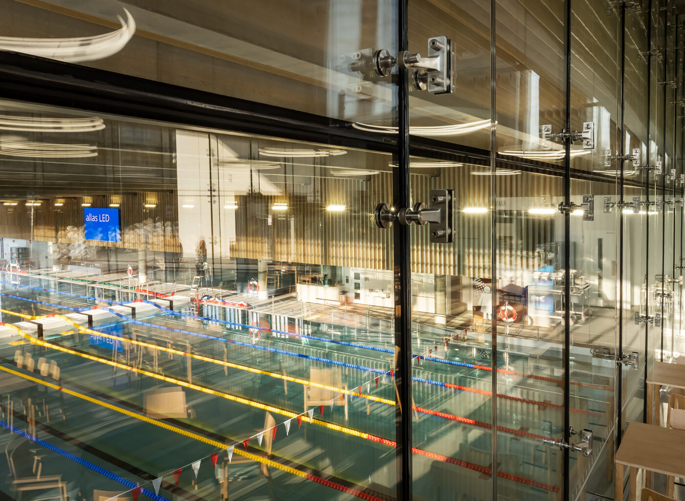 Matinkylä ujula klaaspostidega klaasseinad - Rfix.eu